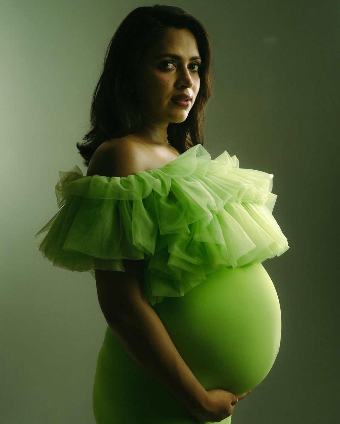 Amala Paul Maternity Photoshoot | Amala Paul Pregnancy Photoshoot ...