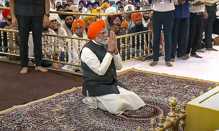 PM Modi Visits Gurudwara In Patna | PM Modi Bihar Rally Photos | PM ...