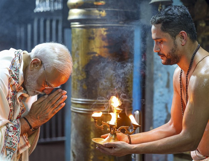 Prime Minister Narendra Modi Began His 45-Hour-Long Meditation At ...