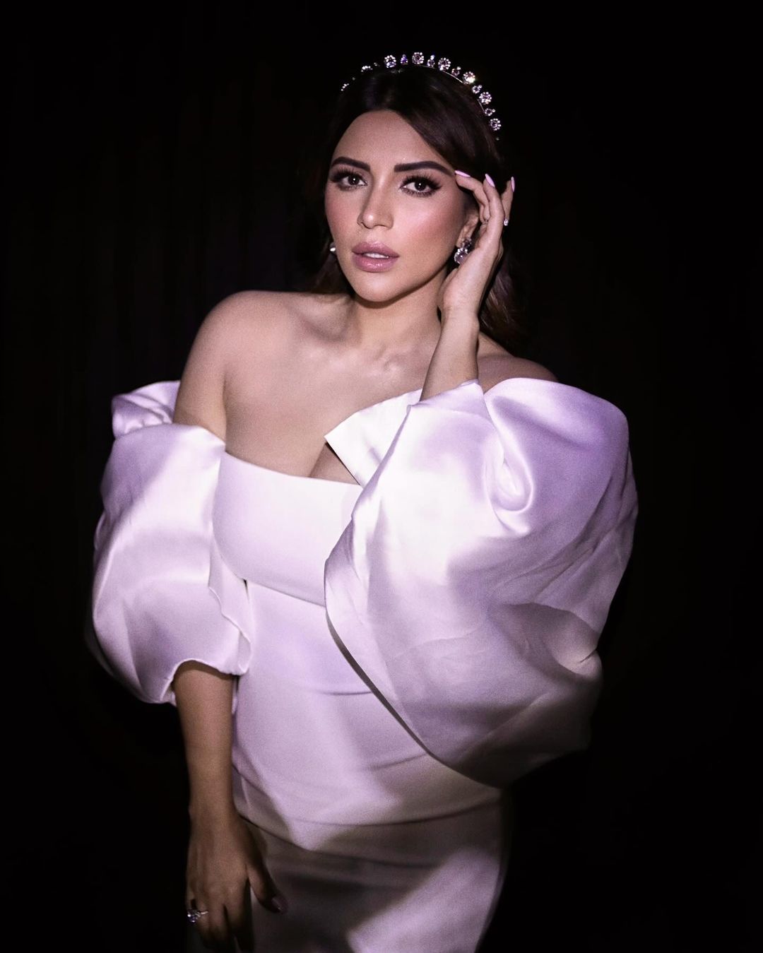 ब्लैक आउटफिट में कहर ढाती दिखीं शमा सिकंदर, हॉट फोटोज देख फैंस के छूटे पसीने | Tv Actress Shama ...