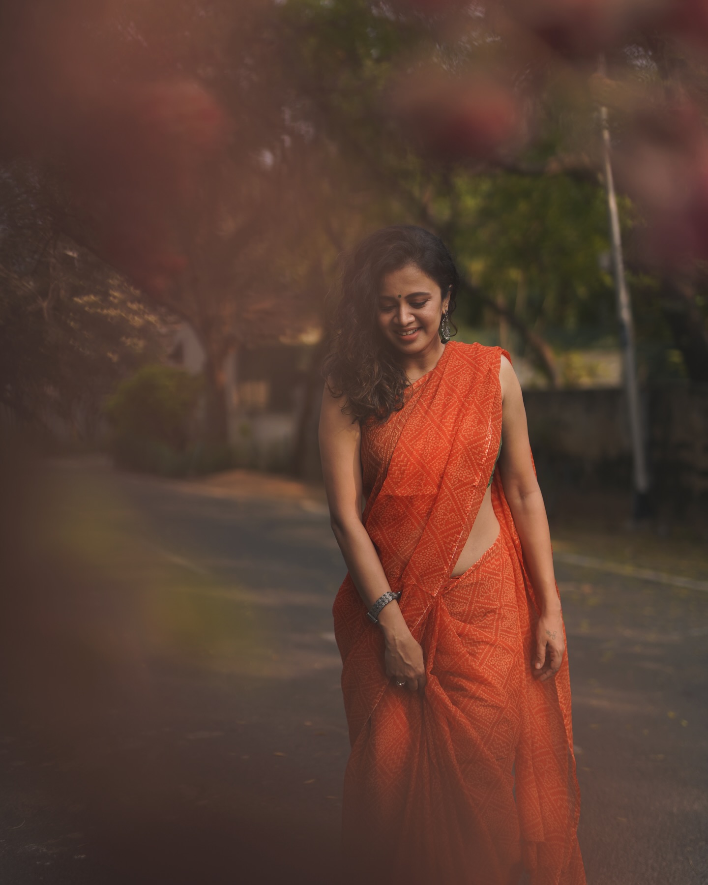 பிளாக் ட்ரெஸ்ஸில் கிளாமர் போஸ்.. விஜே அஞ்சனாவின் அசத்தல் போட்டோஷூட் ...