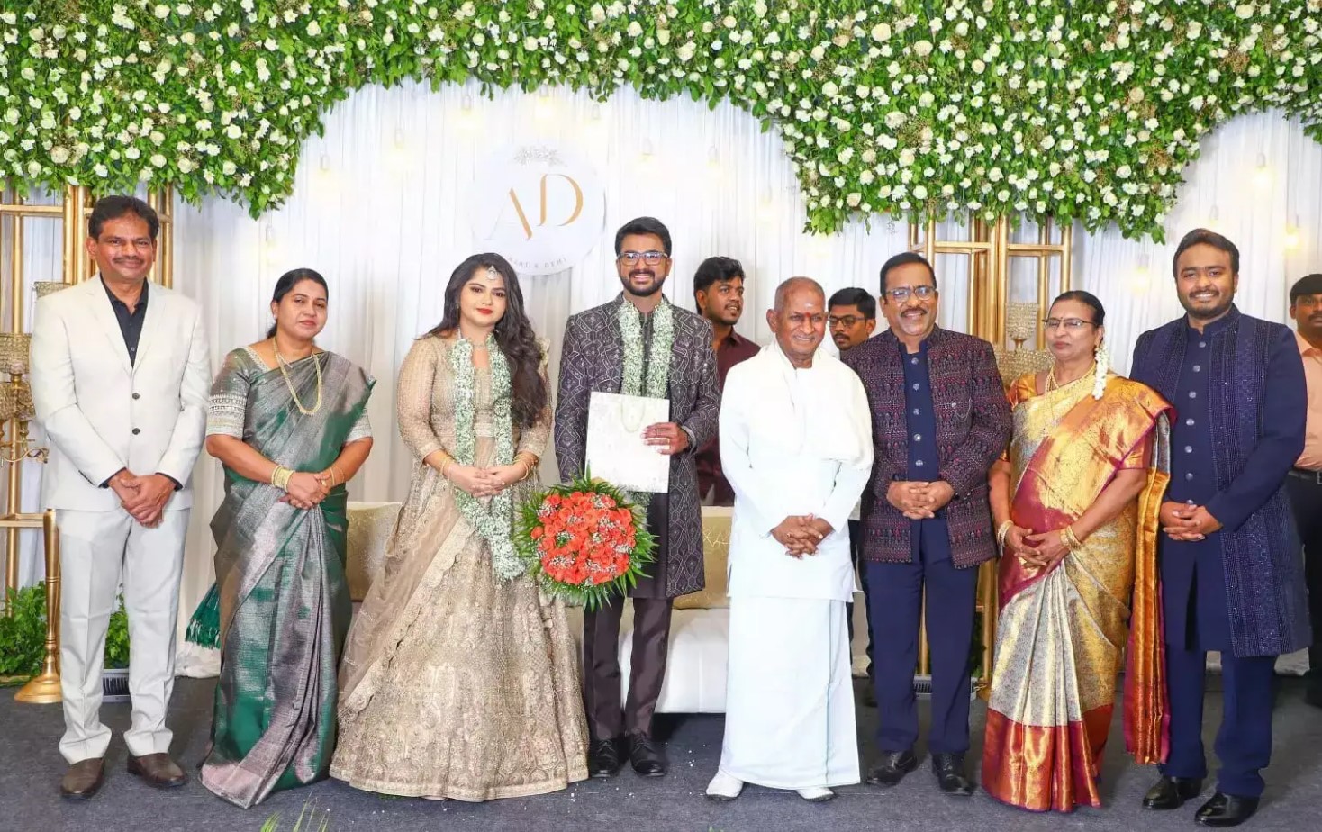 தடபுடலாக நடந்த நடிகர் சார்லியின் மகன் திருமணம்.. மு.க.ஸ்டாலின் ...