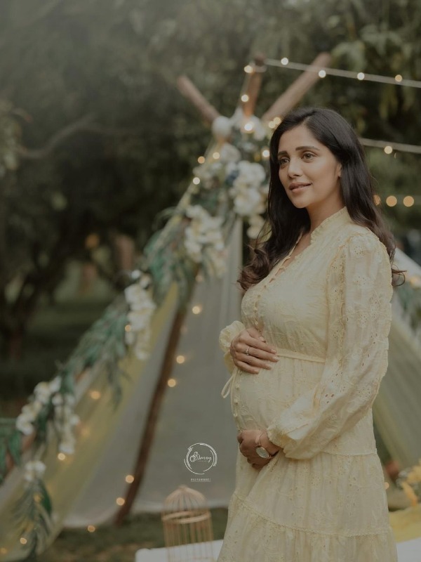 Milana Nagaraj: ಬೇಬಿ ಬಂಪ್ ಹಿಡಿದು ನಿನಗಾಗಿ ಕಾಯುತ್ತಿರುವೆ ಎಂದ ನಟಿ ಮಿಲನಾ ...