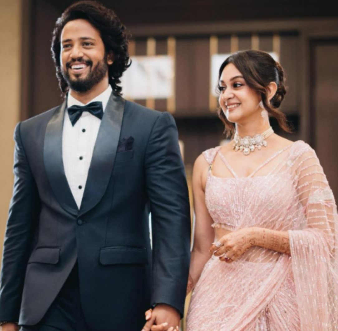 சூப்பர் ஸ்டார் முதல் பிரபு தேவா வரை.. அர்ஜுன் மகள் ரிஷப்ஷனில் ...