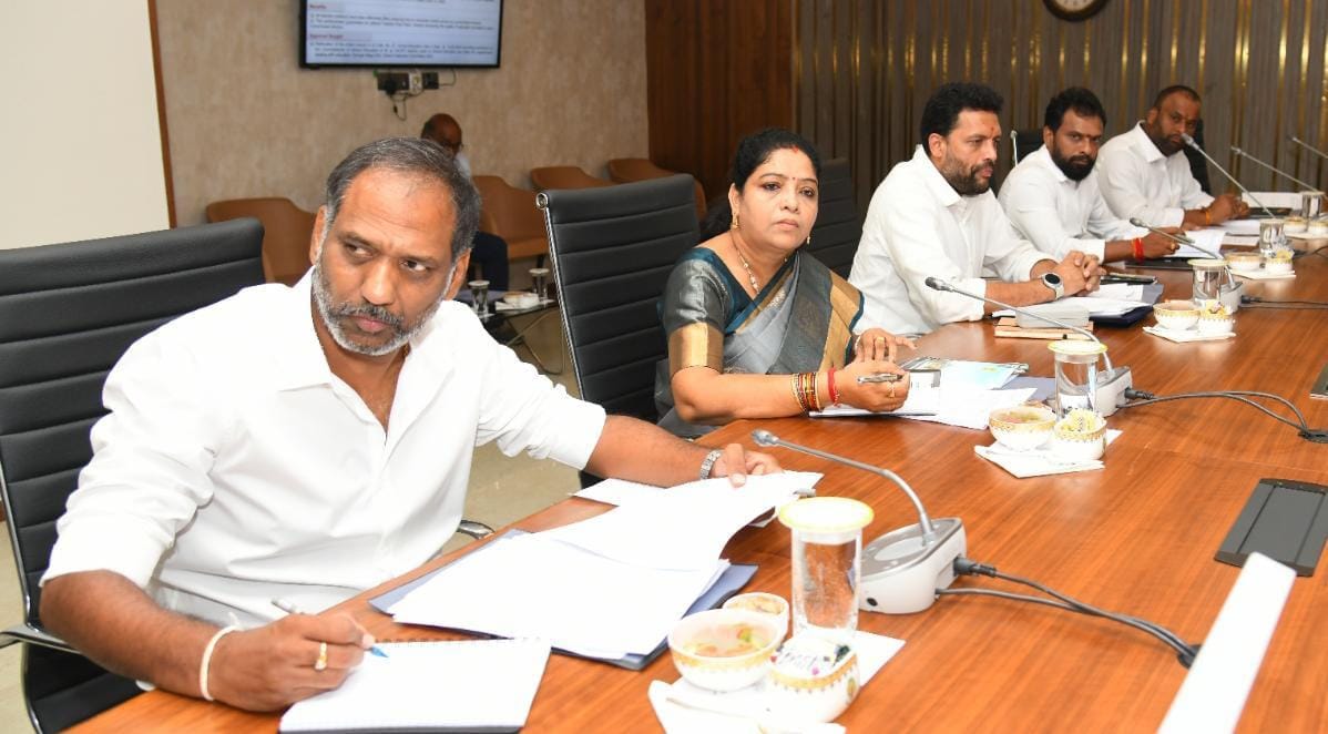 ఏపీ కేబినెట్ భేటీ.. ల్యాండ్ టైటిలింగ్ చట్టం రద్దుకు ఆమోదం.. | AP Cabinet Approves Repeal Of Land ...