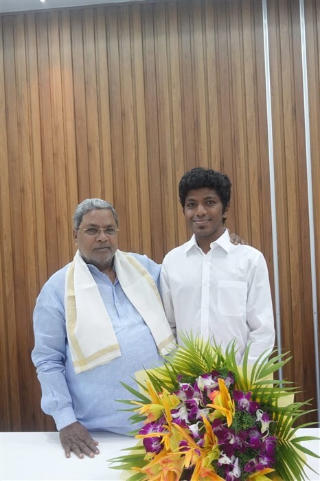 ರಾಹುಲ್ ಗಾಂಧಿ, ಸಿದ್ದರಾಮಯ್ಯ ಭೇಟಿಯಾದ ಸಾಗರ್‌ ಖಂಡ್ರೆ | Bidar MP Sagar Khandre Meets Congress Leaders ...