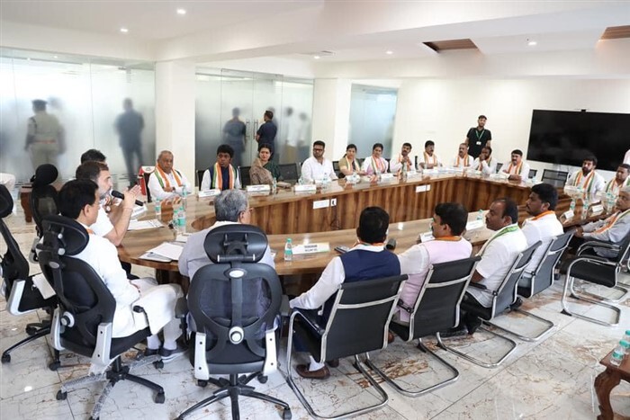 ರಾಹುಲ್ ಗಾಂಧಿ, ಸಿದ್ದರಾಮಯ್ಯ ಭೇಟಿಯಾದ ಸಾಗರ್‌ ಖಂಡ್ರೆ | Bidar MP Sagar Khandre Meets Congress Leaders ...