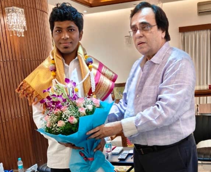 ರಾಹುಲ್ ಗಾಂಧಿ, ಸಿದ್ದರಾಮಯ್ಯ ಭೇಟಿಯಾದ ಸಾಗರ್‌ ಖಂಡ್ರೆ | Bidar MP Sagar Khandre Meets Congress Leaders ...