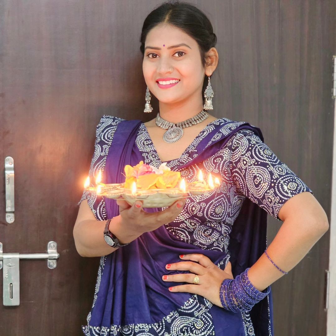 Bigg Boss OTT: कभी गांव की छोरी शिवानी के पास चप्पल खरीदने तक के नहीं थे, ताने मारते थे पड़ोसी ...