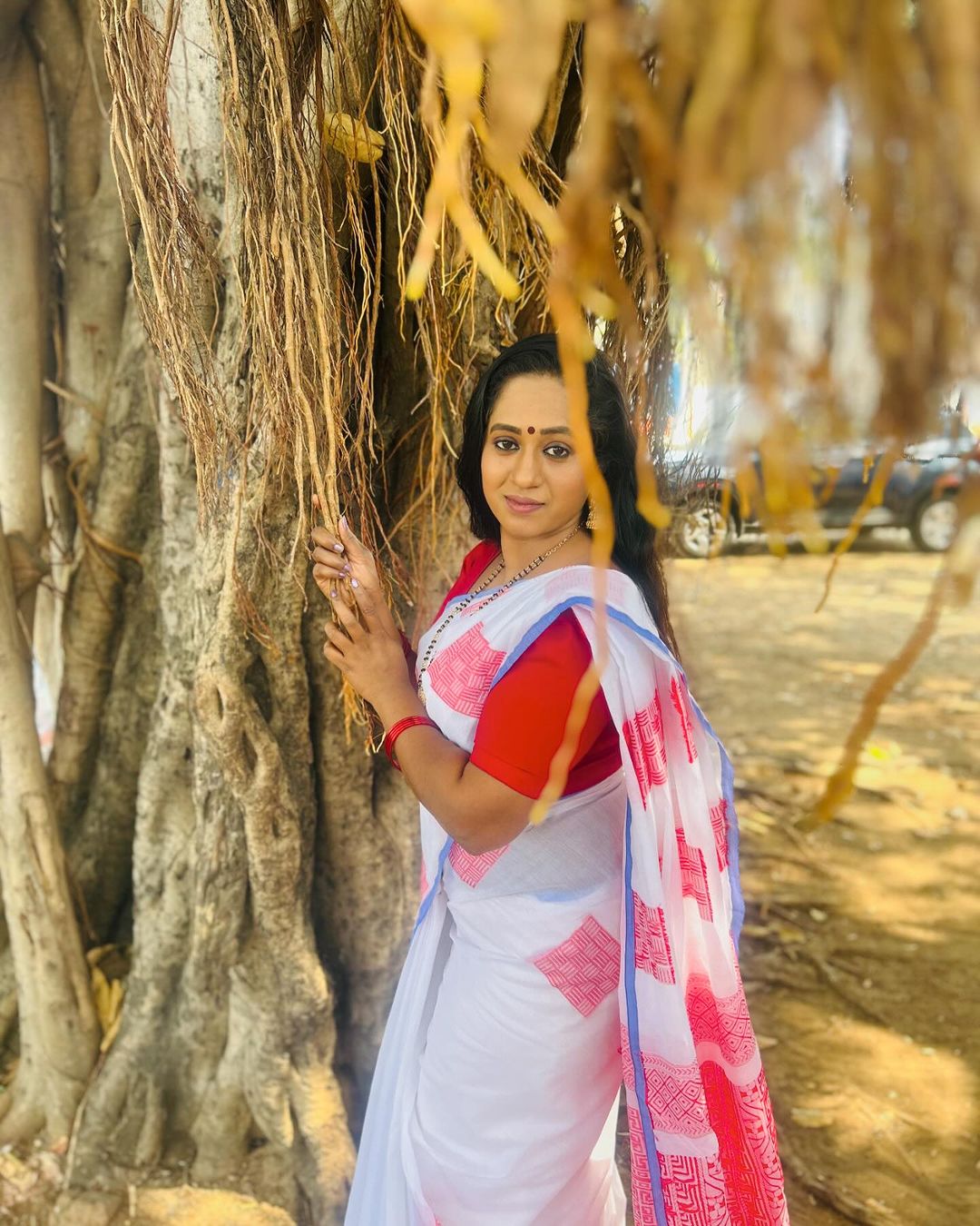 பிக்பாஸ் தாமரை செல்வியா இது? மாடர்ன் உடைக்கு மாறிட்டாங்களே ...