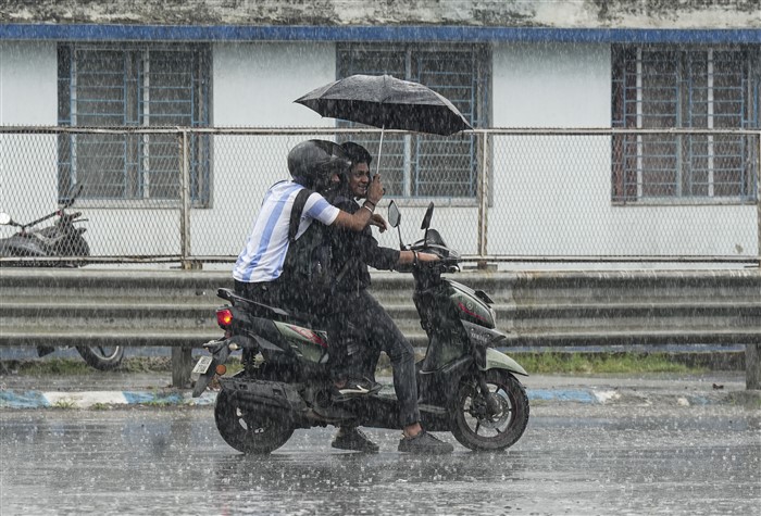 Photo: ಅಯೋಧ್ಯಯಲ್ಲೂ ಮಳೆ ಅರ್ಭಟ: ಹಲವೆಡೆ ಮಳೆ ಅವಾಂತರ ಹೇಗಿದೆ ನೋಡಿ... | Photo ...