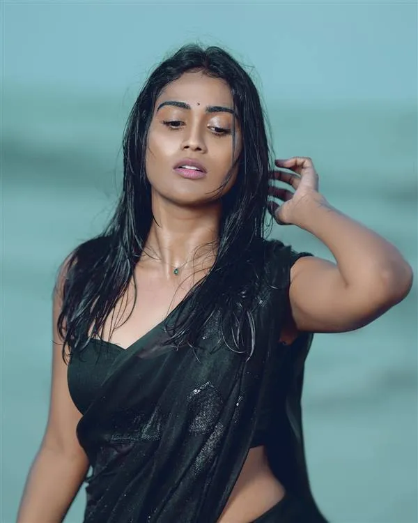 பிக் பாஸ் பூர்ணிமாவா இது? மாடர்ன் ட்ரெஸ்ஸில் கிளாமர் போஸ்.. ரசிகர்களை மயக்கம் லேட்டஸ்ட் போட்டோஸ் ...