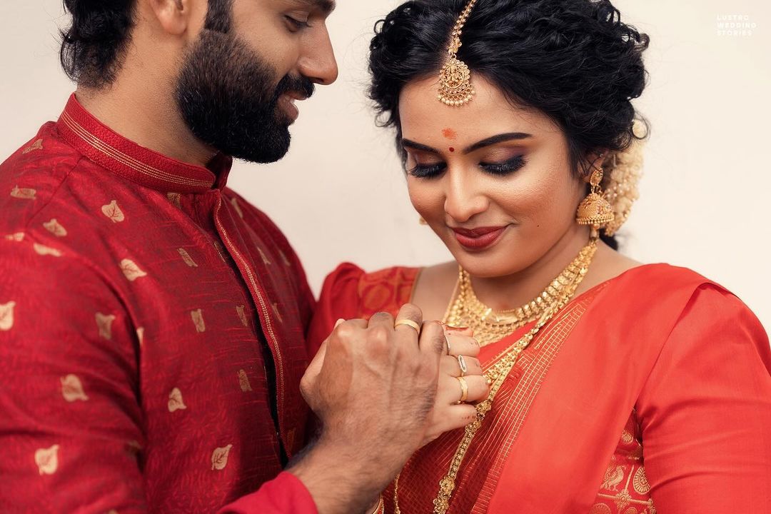 'அன்பே வா' சீரியல் நடிகை நிச்சயதார்த்தம்.. மாப்பிள்ளை இந்த நடிகரா? | Sun Tv Serial Actress Shree ...