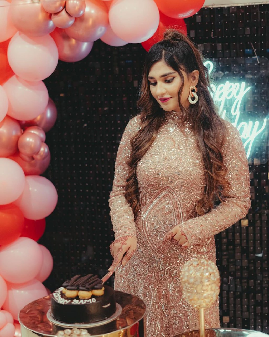 कौन हैं आतंकवाद के खिलाफ आवाज उठाने वाले पाकिस्तानी क्रिकेटर हसन अली की पत्नी, भारत के हरियाणा ...