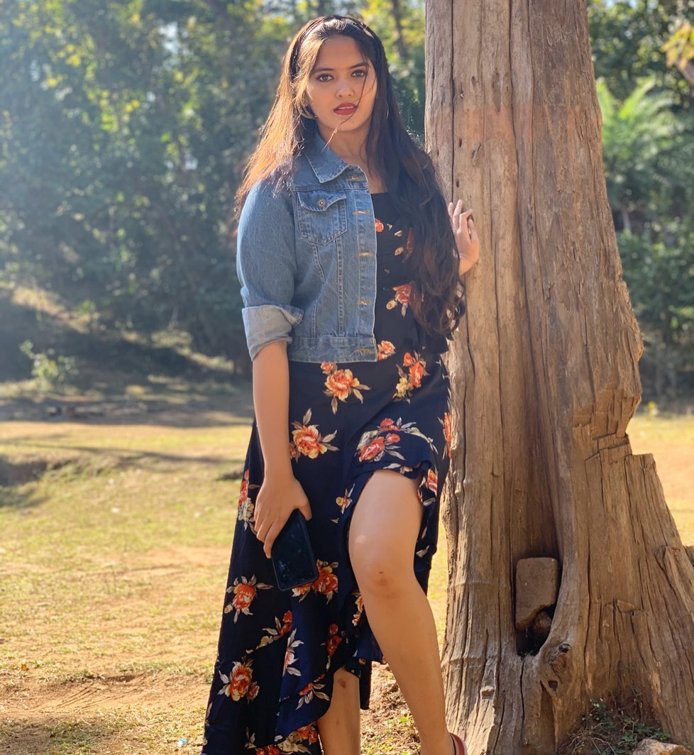 தெறி படத்தில் சமந்தாவுக்கு தங்கையாக நடித்த நடிகையை நியாபகம் இருக்கா ...