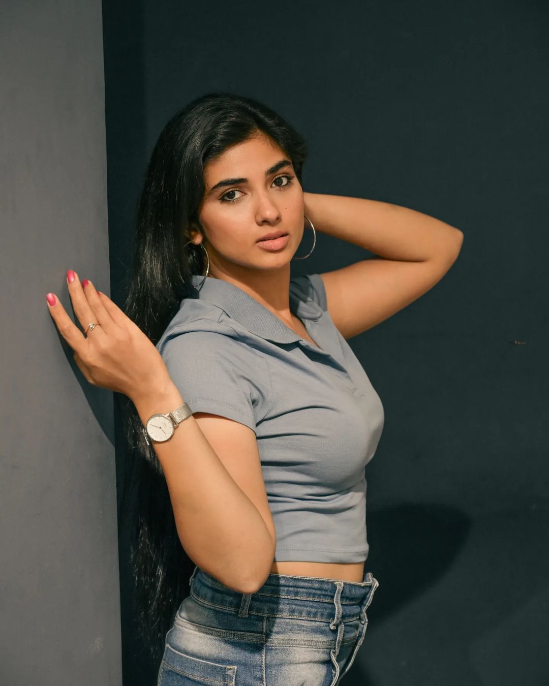 కవ్వించే చూపులతోనే కుర్రకారును చిత్తు చేస్తున్న ప్రజ్ఞా నగ్రా | Actress Pragya Nagra Is Crushing ...