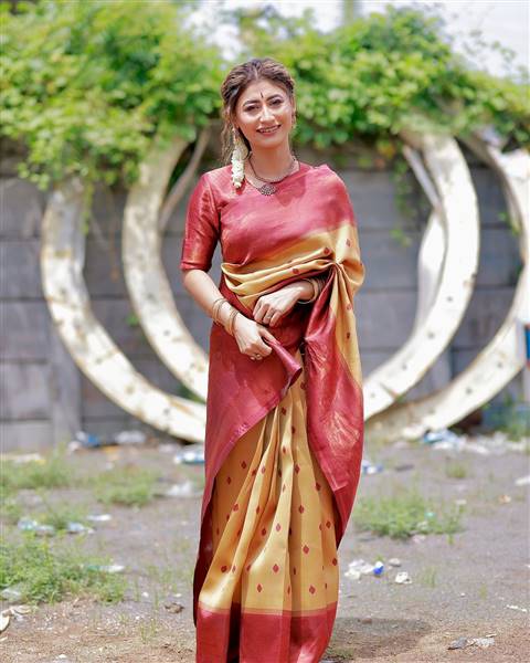 உறை பனியில் இப்படியா போஸ் கொடுப்பீங்க?.. 'குக் வித் கோமாளி' பிரபலத்தின் ...