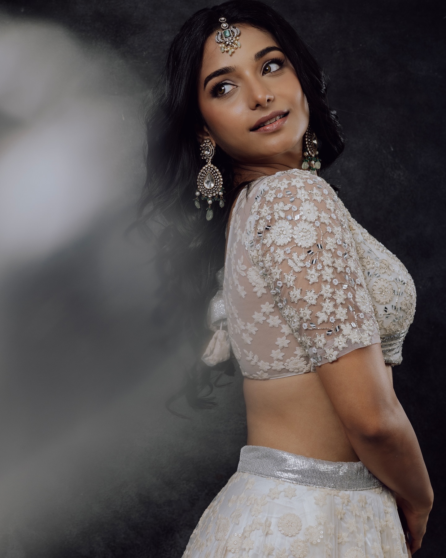 கிளாமர் போட்டோஷூட் நடித்திய பாண்டியன் ஸ்டோர்ஸ் சீரியல் நடிகை.. வெளியான லேட்டஸ்ட் கிளிக்ஸ் ...