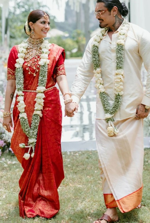 தாய்லாந்தில் இந்திய முறைப்படி நடந்த திருமணம்.. வரலட்சுமி - நிக்கோலாய் ...