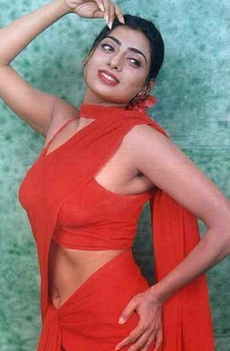 சீரியல் நடிகையாக கலக்கும் 'சூரியவம்சம்' பட நடிகை.. இளம்வயதில் எப்படி இருந்தாங்கனு பாருங்க ...