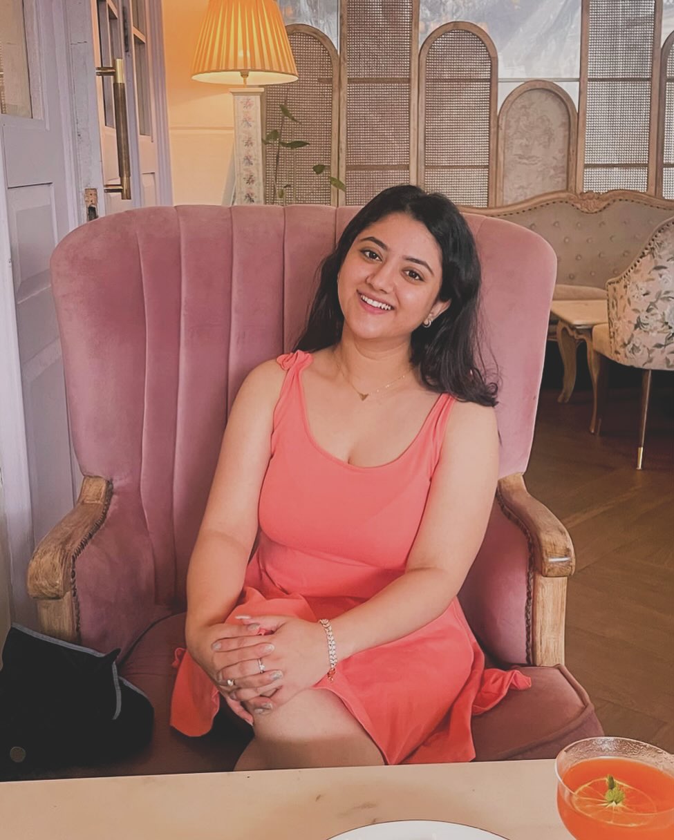 மாடர்ன் உடையில் கலக்கல் போஸ் கொடுத்த சூர்யாவின் ரீல் மகள்.. வெளியான ...