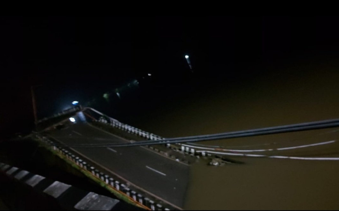 Karwar bridge collpase; ಕಾರವಾರದಲ್ಲಿ ಕುಸಿದು ಬಿದ್ದ ಕಾಳಿ ನದಿ ಸೇತುವೆ ...