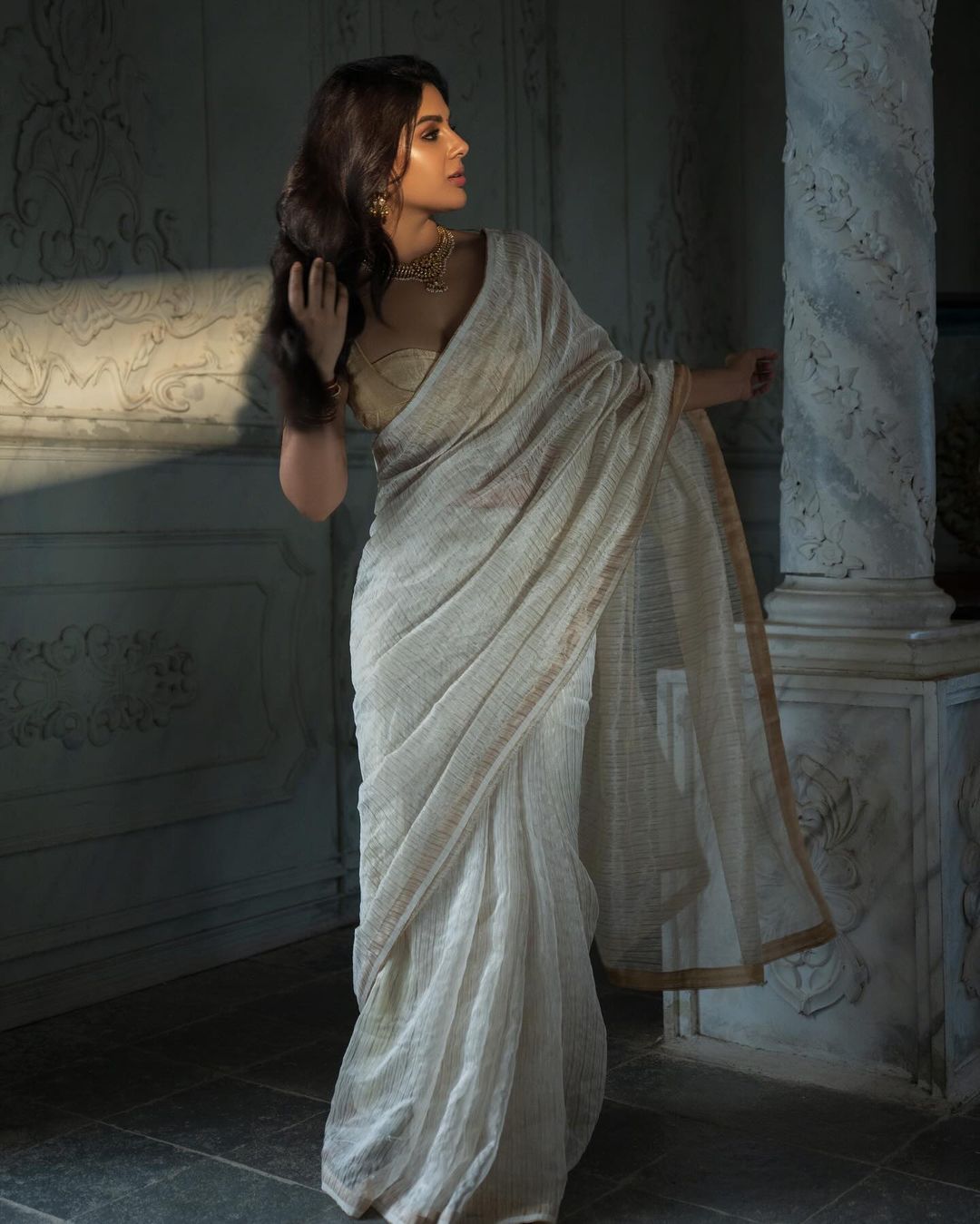 సంయుక్త అందాల జాతర.. సొగసుల విందుతో చిచ్చు పెట్టేస్తున్న బ్యూటీ ...