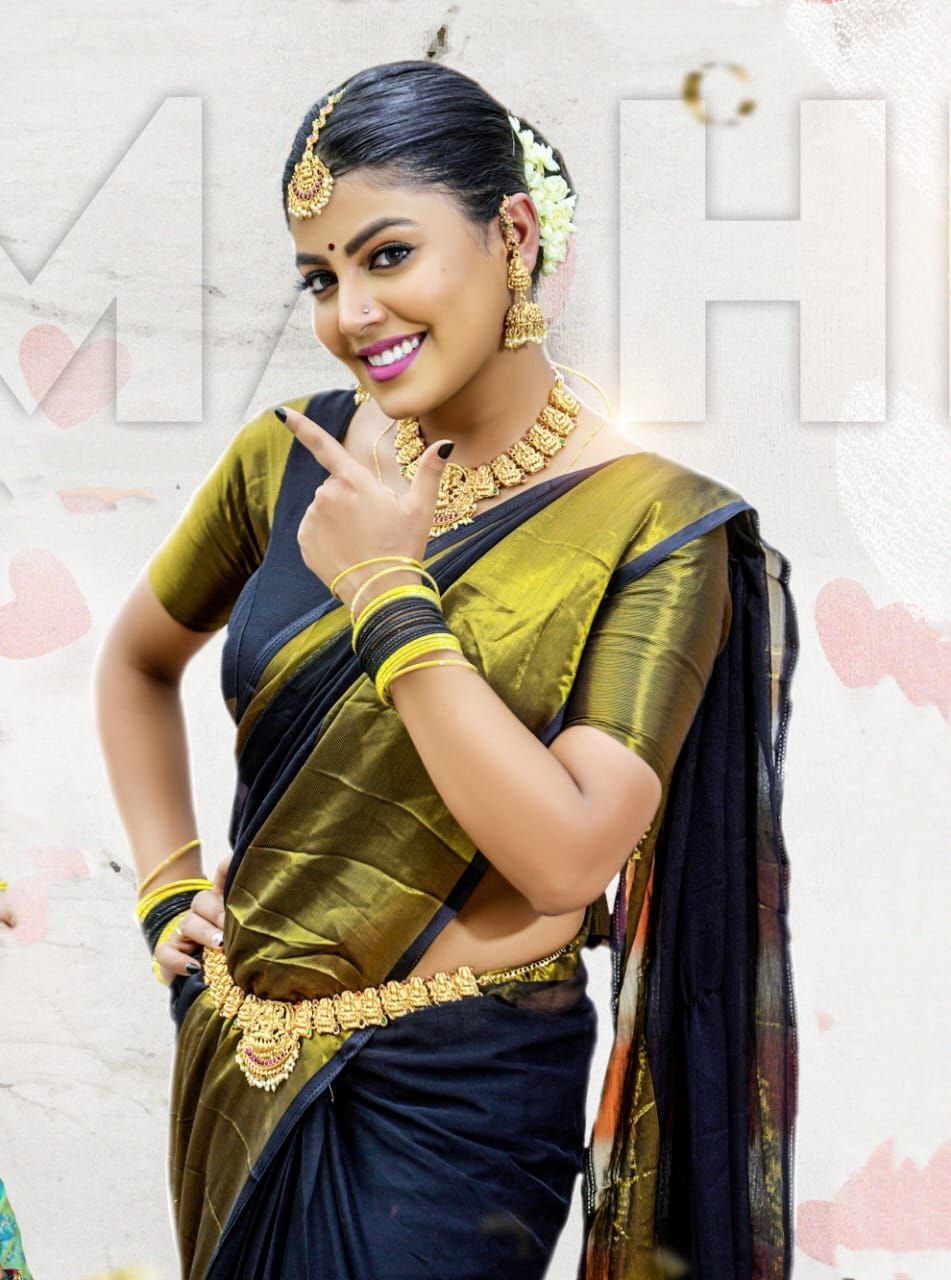 Bhojpuri Song: माही का नया गाना 'मुसुकिये प मरे लगले' रिलीज़, शिवानी सिंह ने बिखेरा आवाज़ का ...