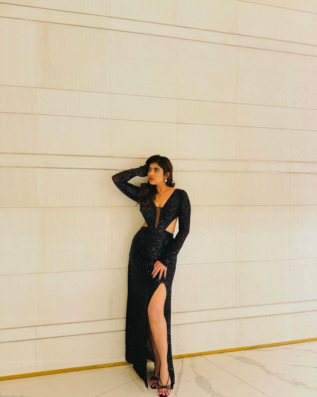 రీతూ చౌదరి సోకుల విందు.. హాట్ ట్రీట్‌తో హీటెక్కించేస్తుందిగా! | TV ...