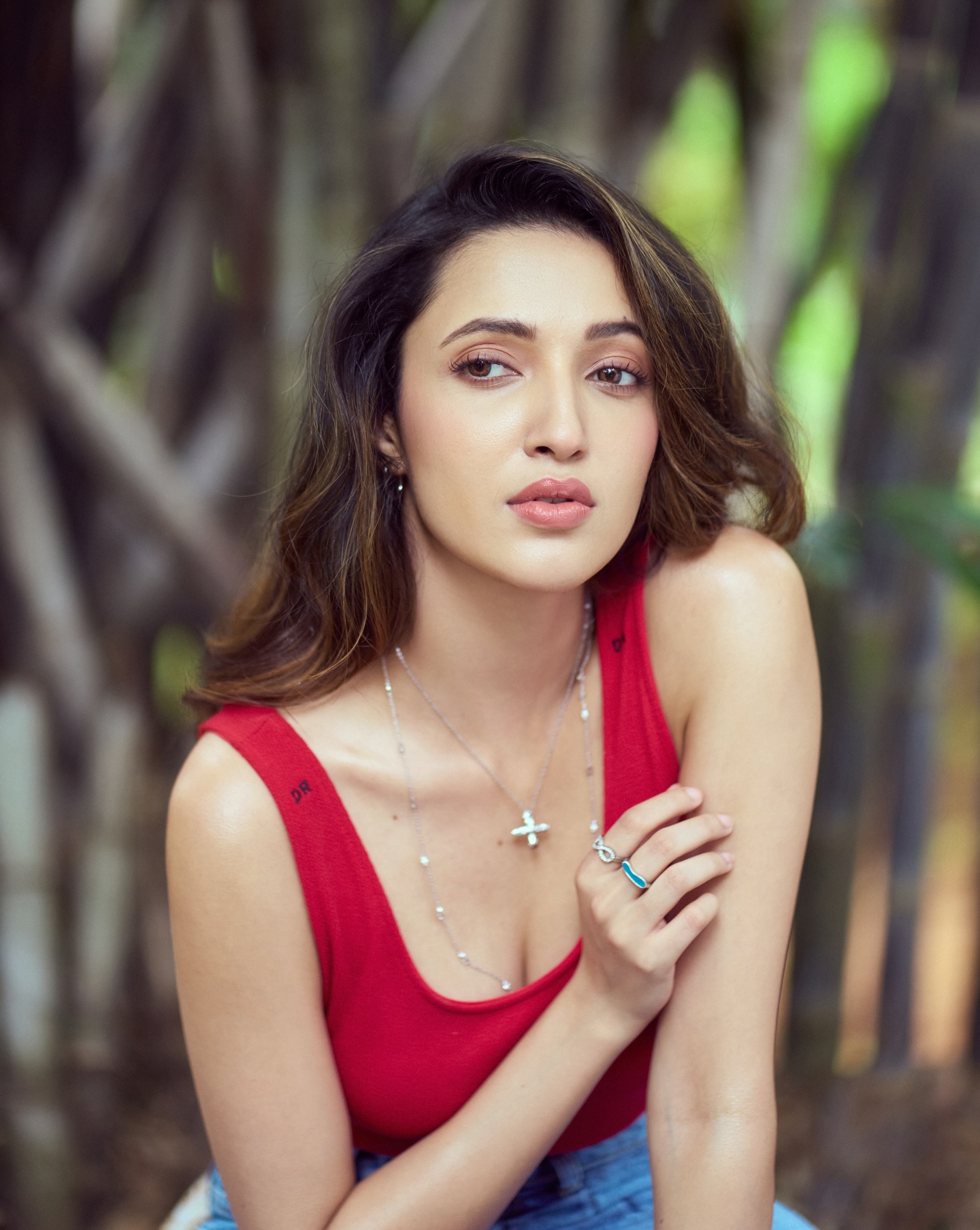 చుట్టుకొలతలన్నీ చూపిస్తూ అట్రాక్ట్ చేస్తున్న నేహా శెట్టి | Neha Shetty ...