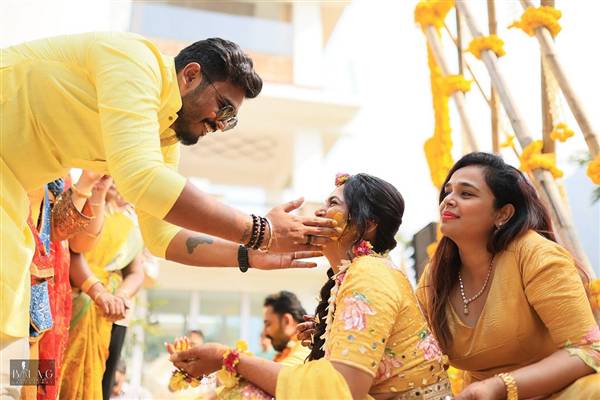 ஹல்தி புகைப்படங்களை வெளியிட்ட ரம்யா பாண்டியன்.. லைக்குகளை குவிக்கும் ரசிகர்கள்! | Actress Ramya ...