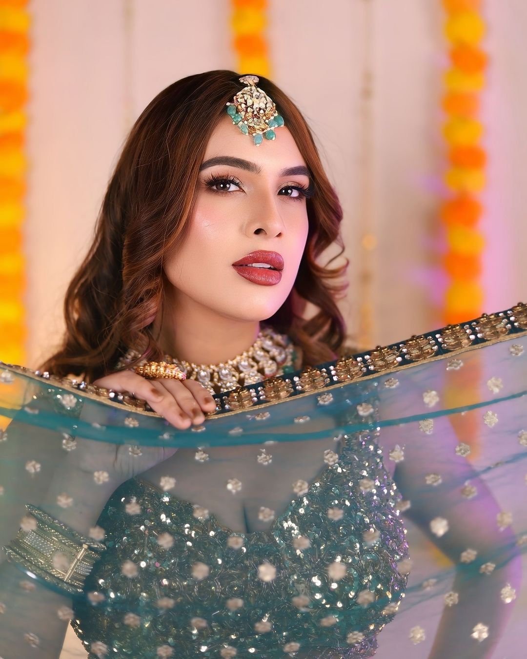 నేహా మాలిక్ అందాల మెరుపులు.. డోస్ మాములుగా లేదుగా. | Neha Malik ...