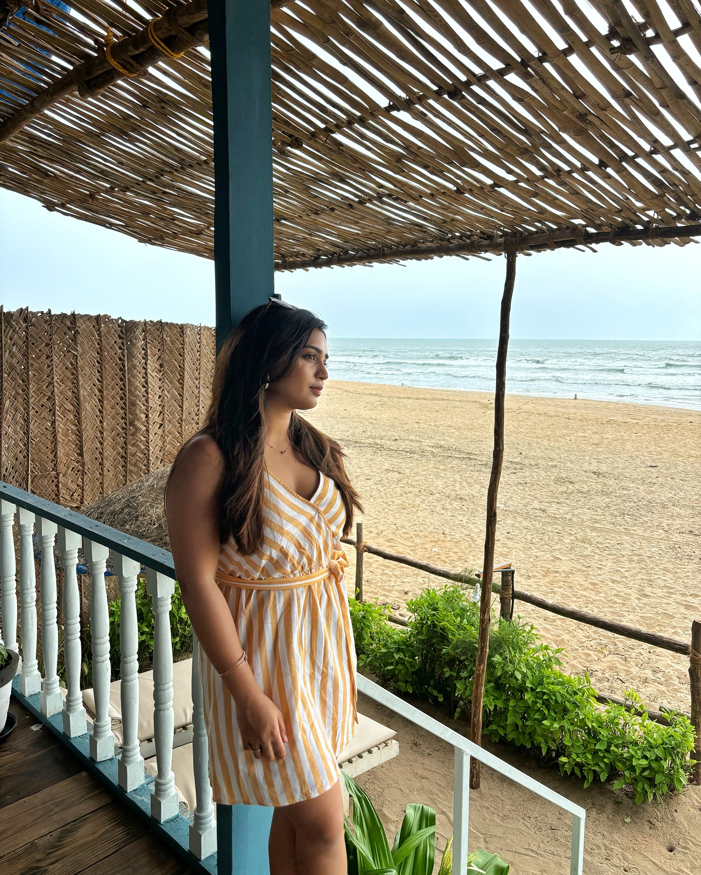 கிளாமர் லுக்கில் ரசிகர்களை ஈர்க்கும்.. '96' பட நடிகையின் லேட்டஸ்ட் கிளிக்ஸ்! | Gouri Kishan ...