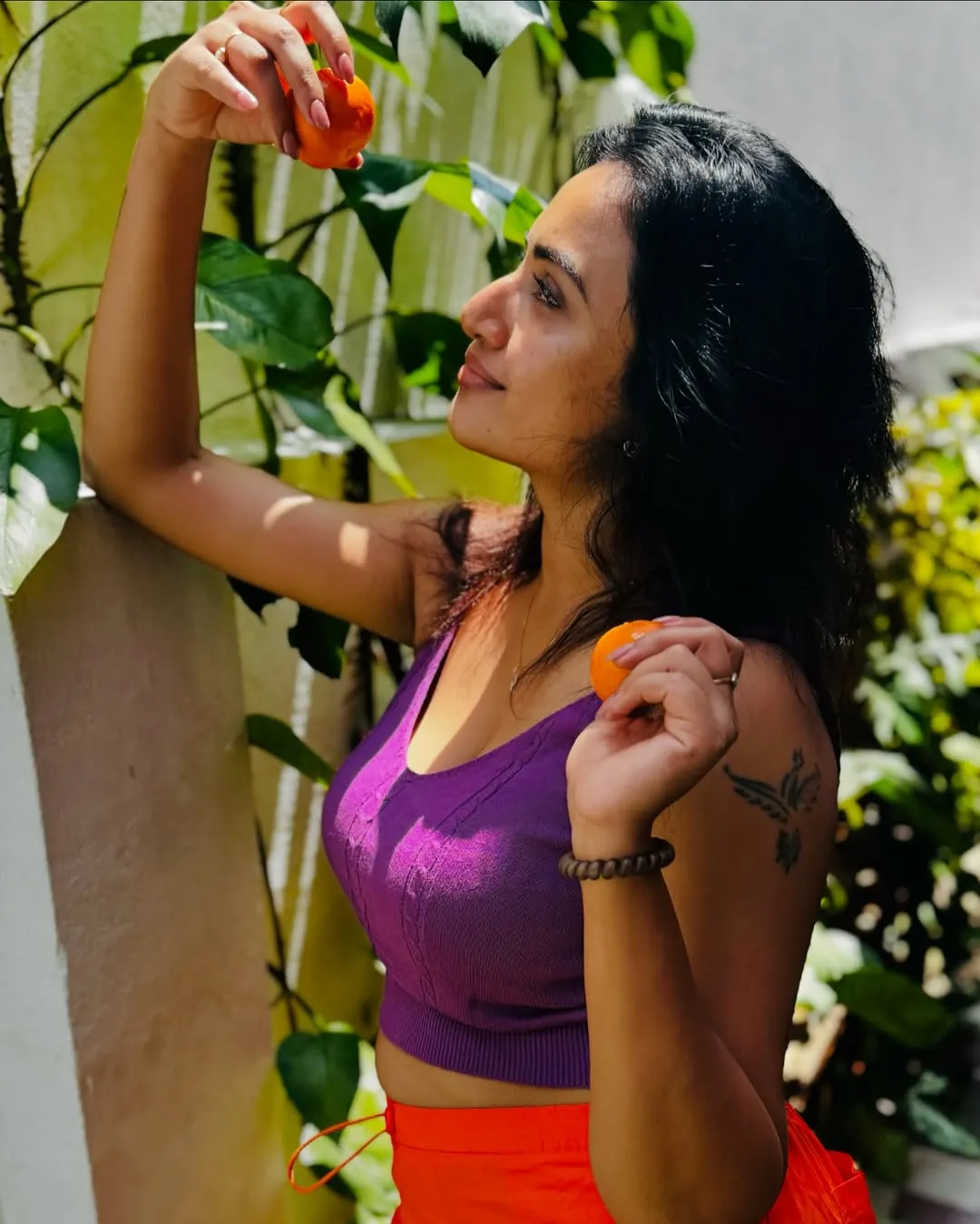 சேலையில் கிளாமர் போஸ் கொடுத்த சீரியல் நடிகை.. ஜனனி அசோக் குமாரின் லேட்டஸ்ட் கிளிக்ஸ்! | Janani ...