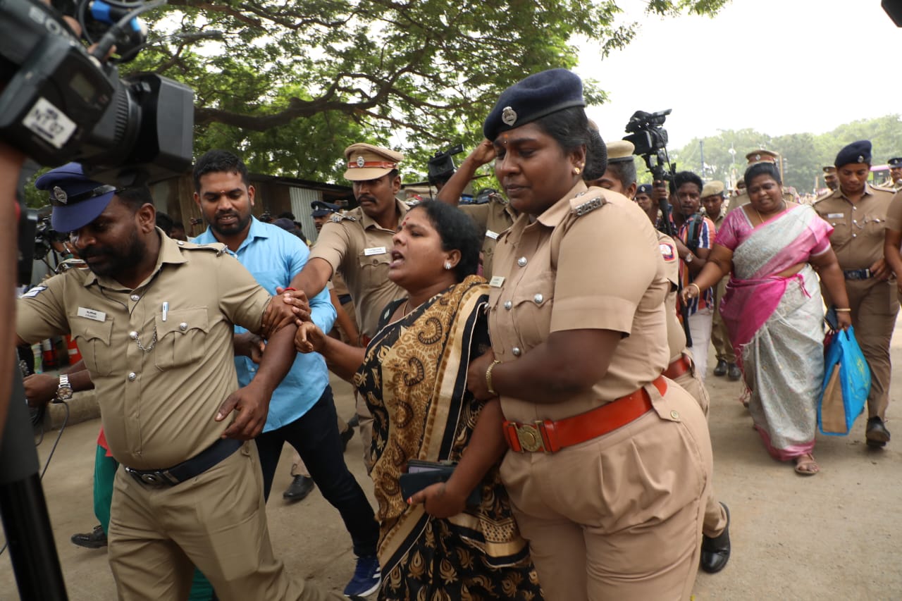 சீமான் அதிரடி கைது! நாம் தமிழர் கட்சியினர் தடையை மீறி போராட்டம் ...