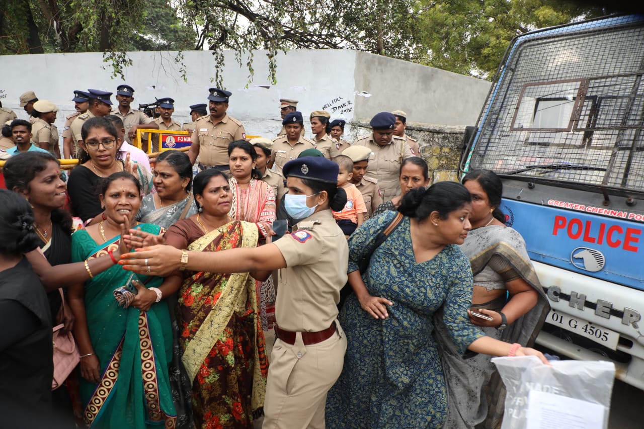 சீமான் அதிரடி கைது! நாம் தமிழர் கட்சியினர் தடையை மீறி போராட்டம் ...