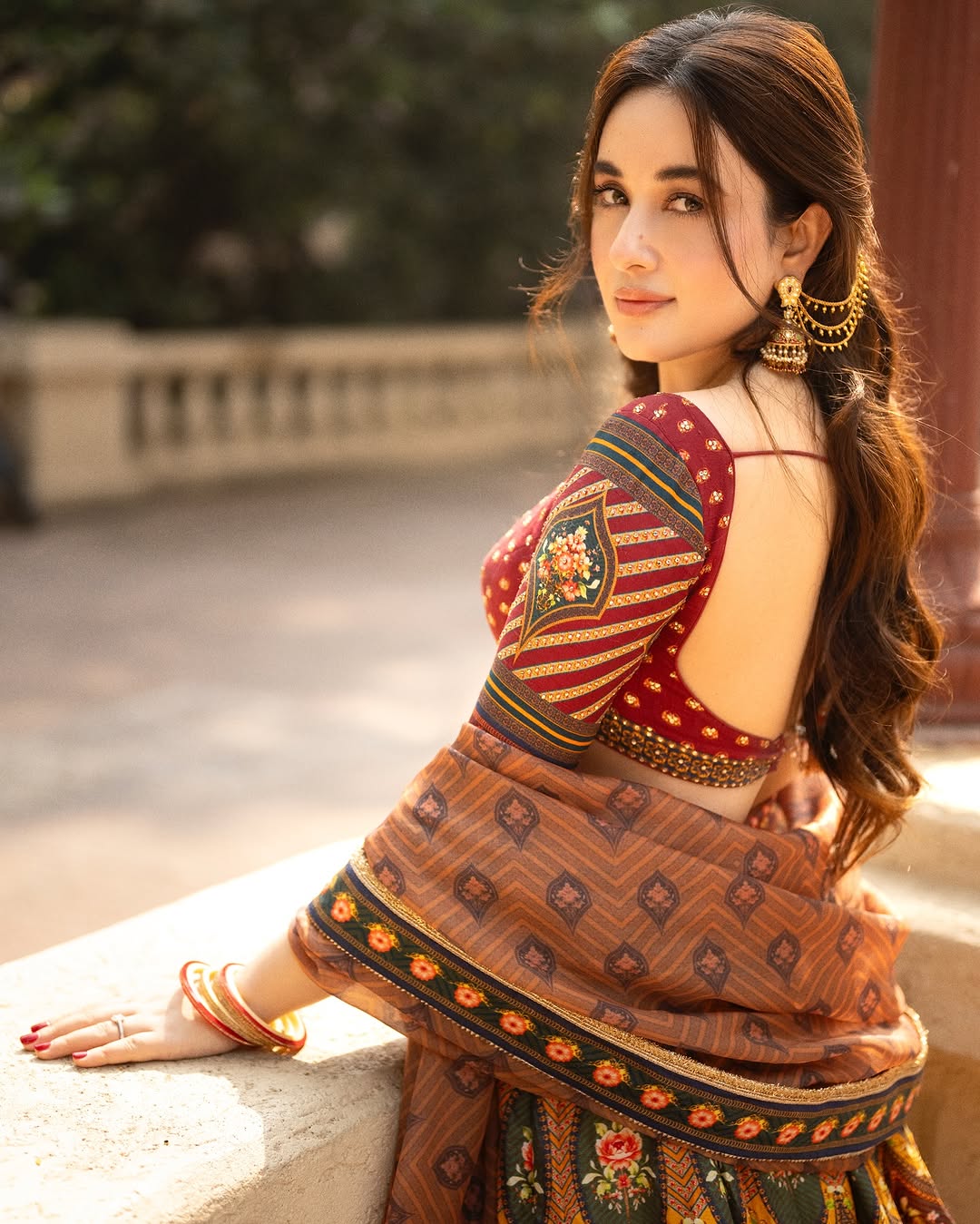 नेपाल की खूबसूरत हसीना अदिति बुधाथोकी पर चढ़ा हॉटनेस का खुमार, कातिल ...