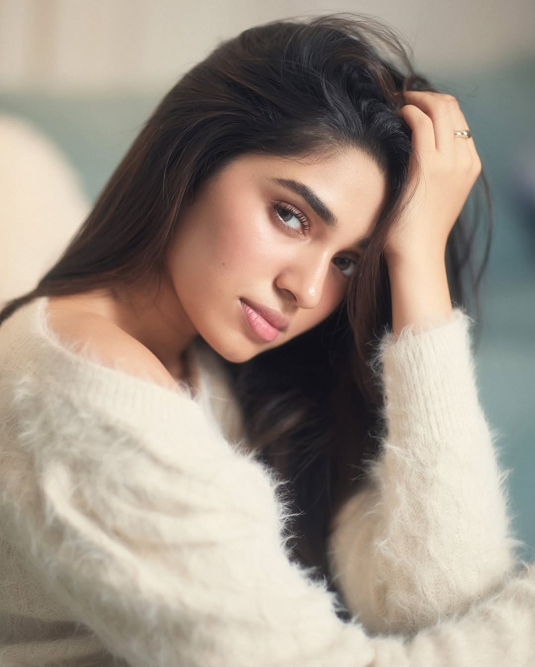 కృతి శెట్టి అందాల జాతర.. కవ్వింపులతో చిచ్చుపెట్టేస్తోందిగా! | Krithi ...