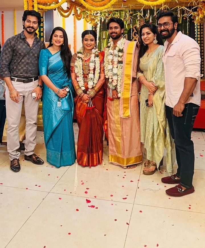 விஜய் டிவி மலர் டீச்சருக்கு 'டும் டும் டும்'.. இணையத்தை கலக்கும் திருமண ...