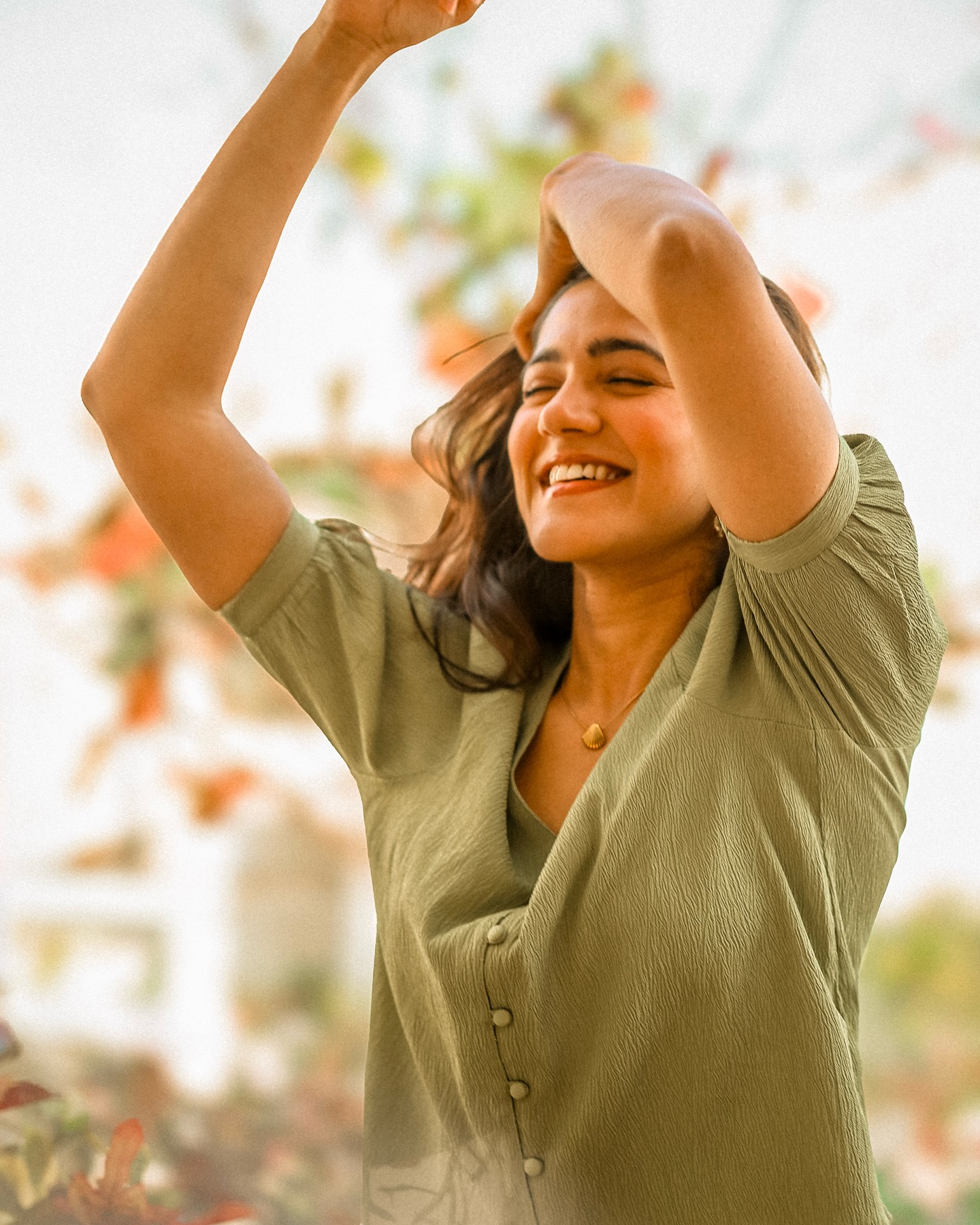 మైమరపించే అందాలతో టాప్ టూ బాటమ్ చూపించేస్తున్న తెలుగు పిల్ల.. | Simran ...