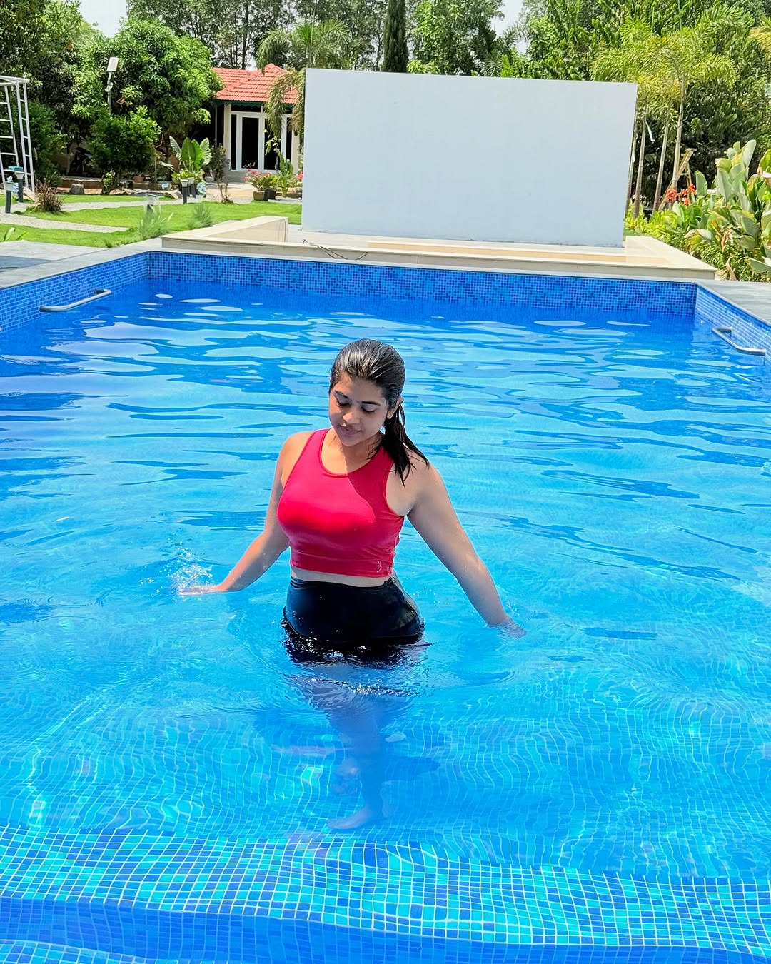 బికినీ షోతో మాయ చేస్తున్న రీతూ చౌదరి.. రచ్చ మాములుగా లేదులే! | Actress ...