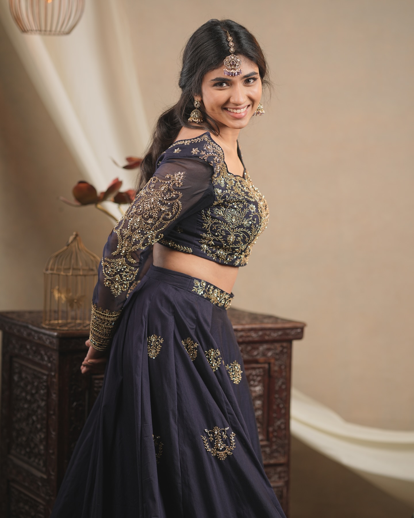 ஜீவா பட நடிகை.. பிரக்யா நகரா லேட்டஸ்ட் கலக்கல் போட்டோஷூட்! | Pragya Nagra Traditional Look ...