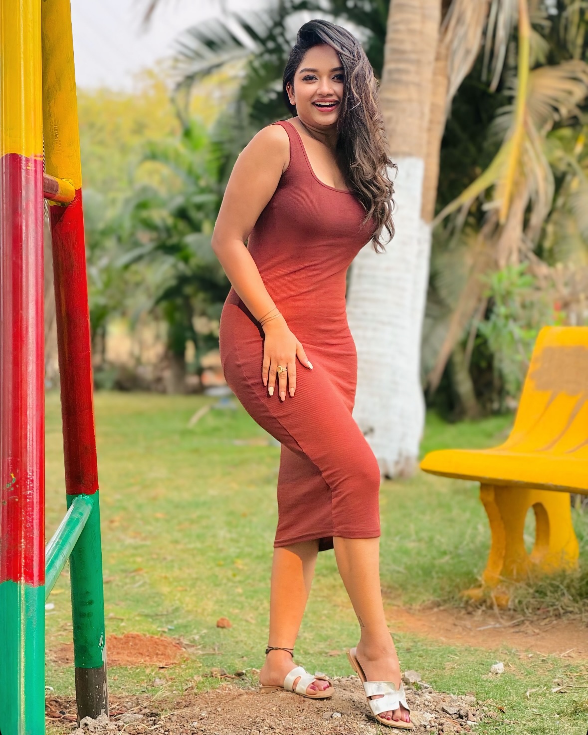 மாடர்ன் உடையில் மயக்கும்.. சீரியல் நடிகை ப்ரீத்தி சர்மாவின் கிளாமர் போட்டோஷூட்! | Preethi Sharma ...