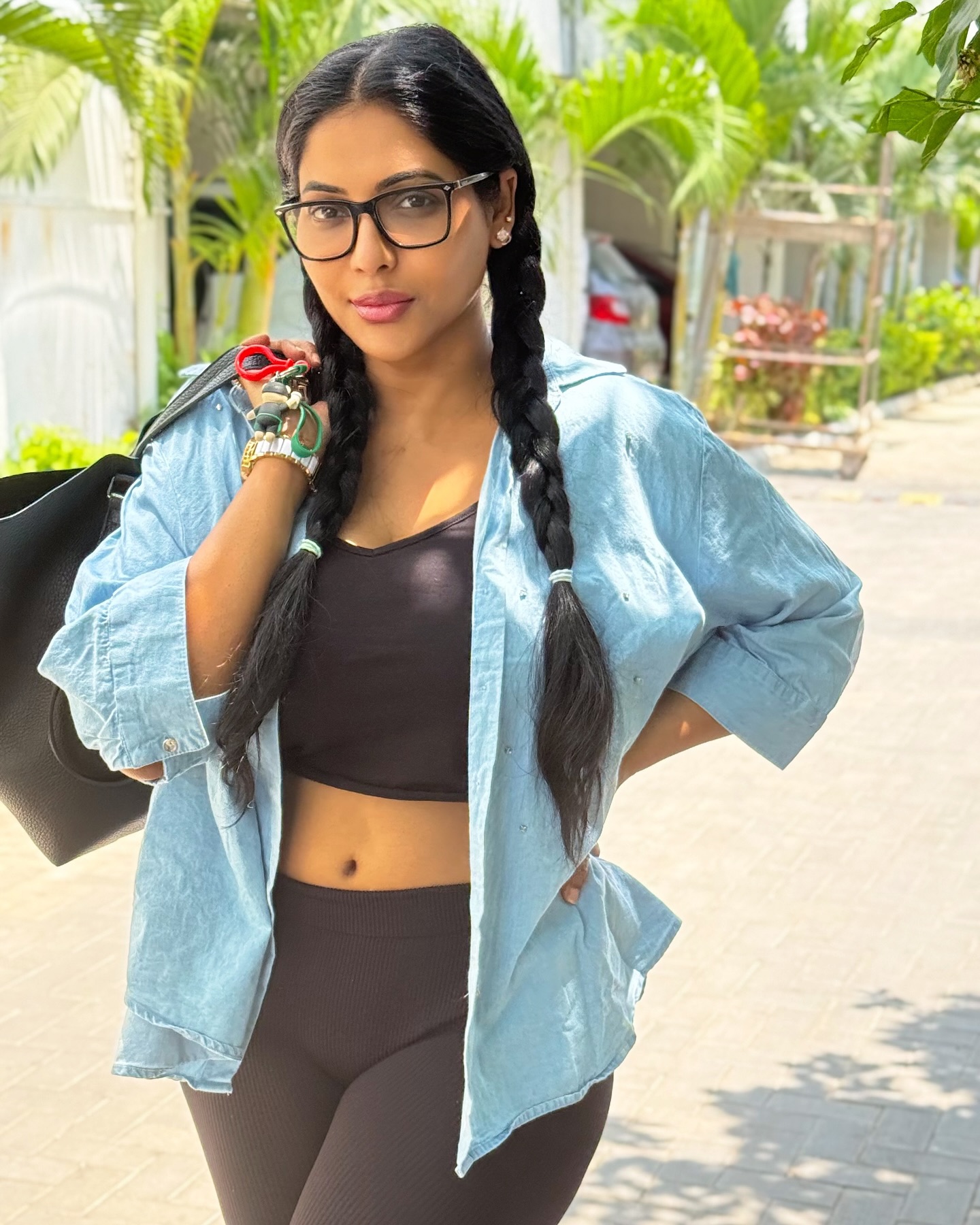 ஆளே மாறிய பாக்கியலட்சுமி ரேஷ்மா.. வெளியான லேட்டஸ்ட் போட்டோஷூட் கிளிக்ஸ் ...