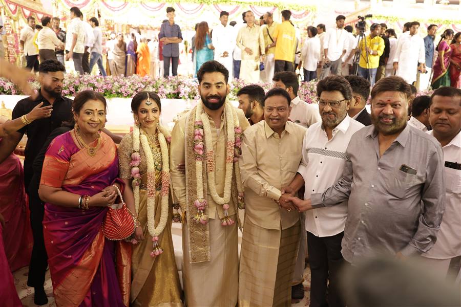 படு ஜோராக நடந்த ஐசரி கணேஷ் மகள் திருமணம்.. ரஜினி, கமல் உட்பட திரை ...