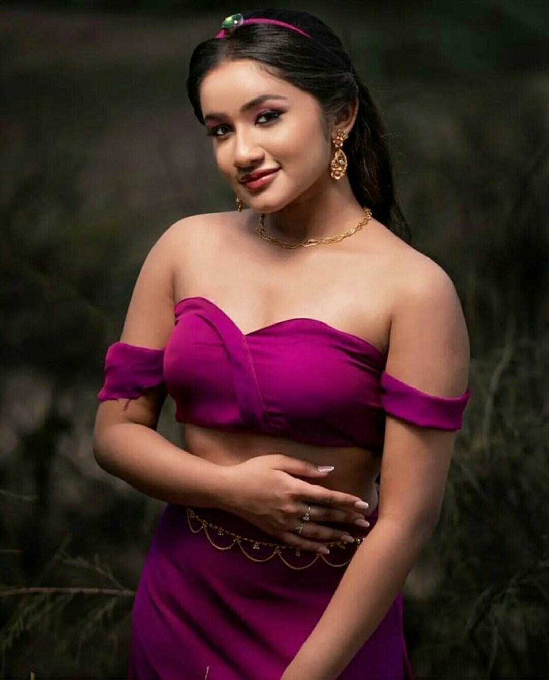 சின்னத்திரை நடிகைகளில் அதிக இன்ஸ்டாகிராம் ஃபாலோவர்ஸ் வைத்துள்ளவர் யார்? நம்பர் ஒன் யாருன்னு ...