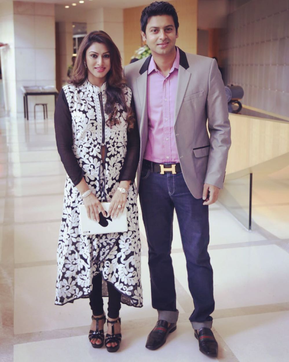 நடிகர் ஸ்ரீகாந்தின் மனைவி, குழந்தைகளை பாத்துருக்கீங்களா? அழகிய குடும்ப ...