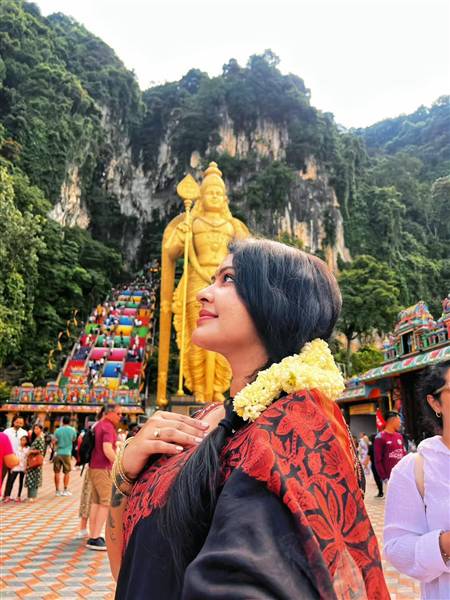 மலேசியா சென்ற ரச்சிதா! அந்த இடத்திற்கு போகாம எப்படி.. லேட்டஸ்ட் பிக்ஸ் ...