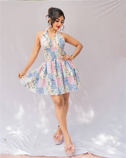 காதல் ஓவர் டோஸ்! பிக்பாஸ் பிரபலம் செய்த ப்ரொபோசல்.. ஷாக்கில் ரசிகர்கள் ...