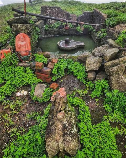 இந்தியாவில் உள்ள வித்தியாசமான சிவலிங்கங்கள்.. நீங்கள் அறியாத தெய்வீக ...